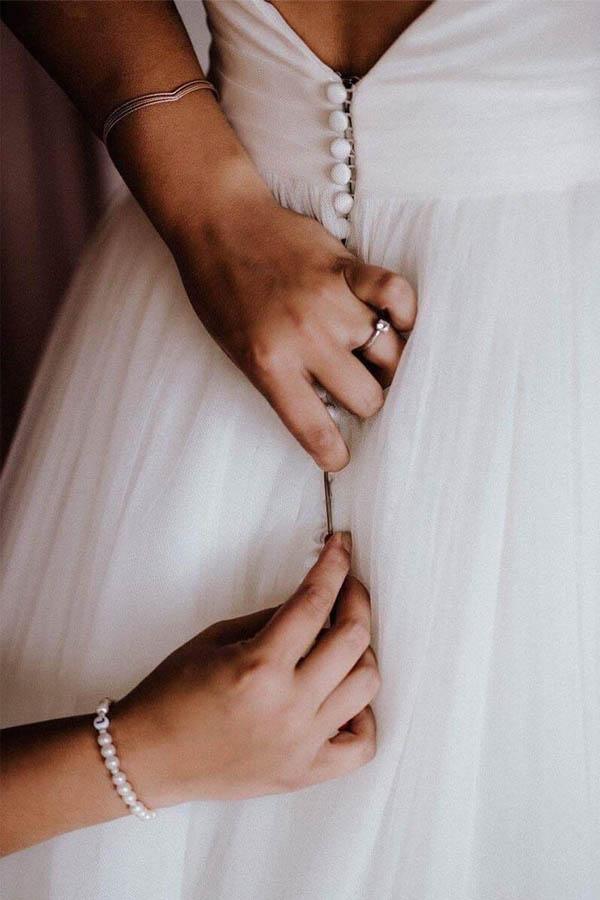 Ivory Tulle A-line Modest Backless Wedding Dresses MW861 | Musebridals